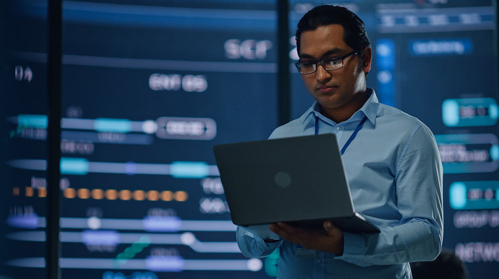 8 Challenges Data Center Managers Must Overcome in 2025 - Hyperview